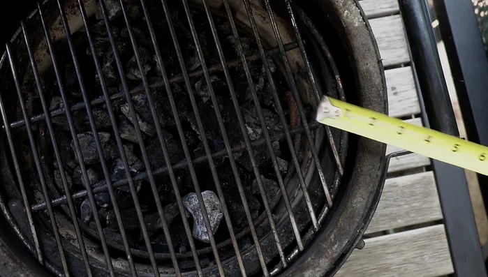 Big Green Egg Size Guide: Choosing the Perfect Grill for Your Needs